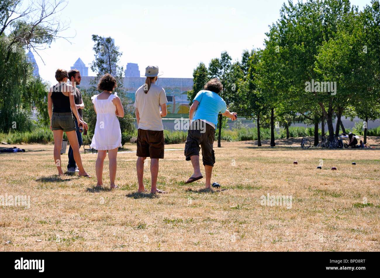 People playing bowls boules hi-res stock photography and images - Alamy
