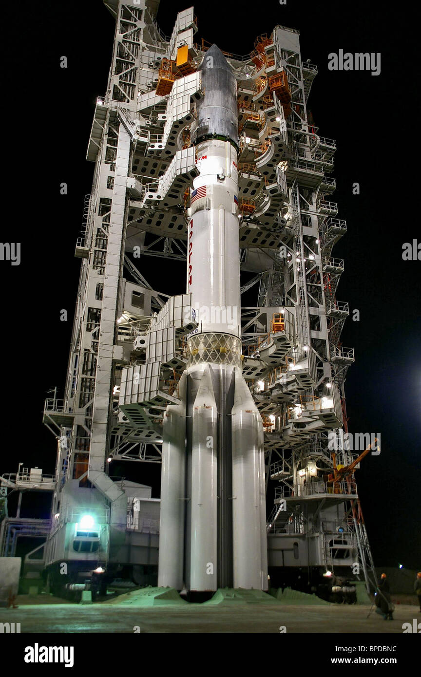 Russian Proton Rocket Launch High Resolution Stock Photography and ...