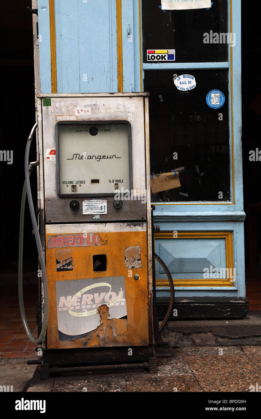 Old gasoline hi-res stock photography and images - Alamy