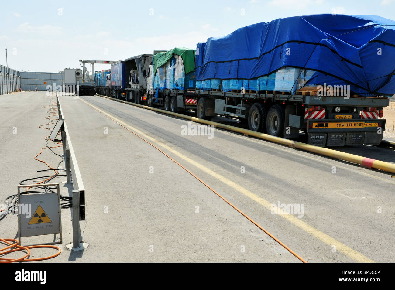 X Ray Lorry High Resolution Stock Photography and Images - Alamy