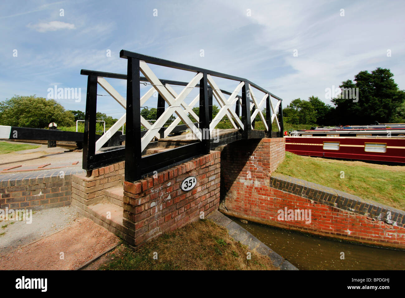 Junction bridge over the canal hi-res stock photography and images - Alamy
