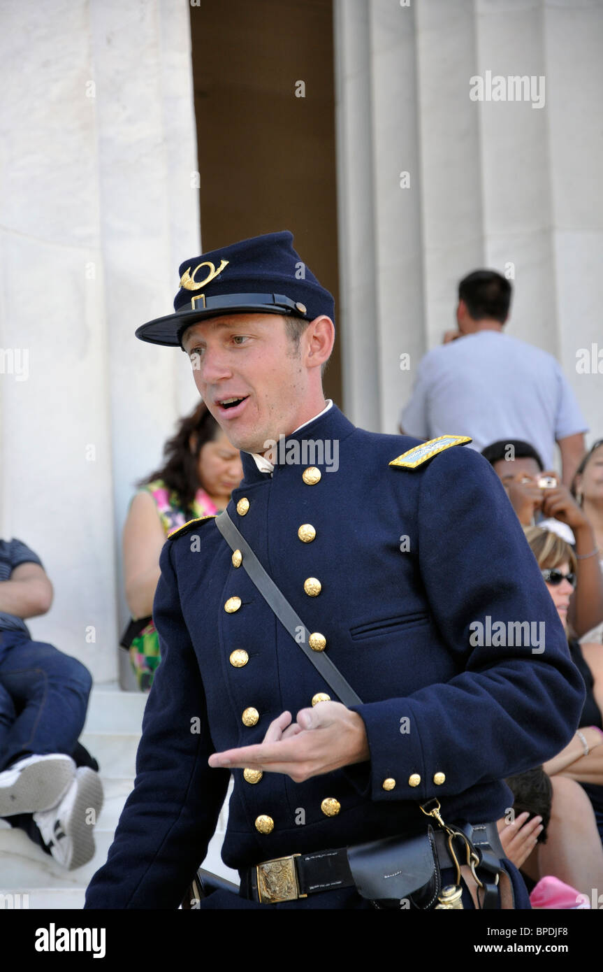 Costumed guide hi-res stock photography and images - Alamy