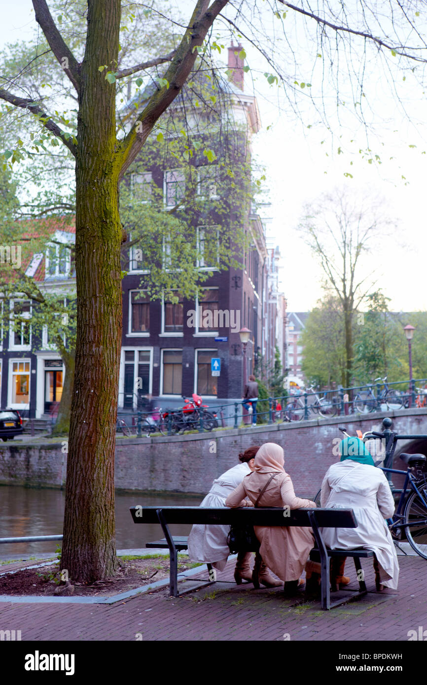 Amsterdam ladies hi-res stock photography and images - Alamy