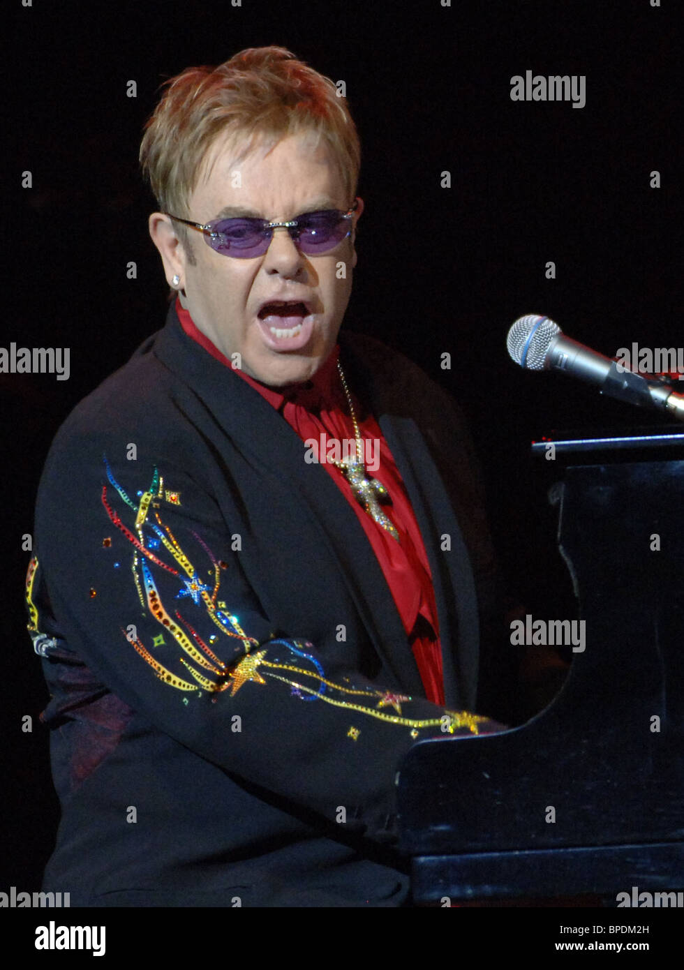 Pop Star British High Resolution Stock Photography and Images - Alamy