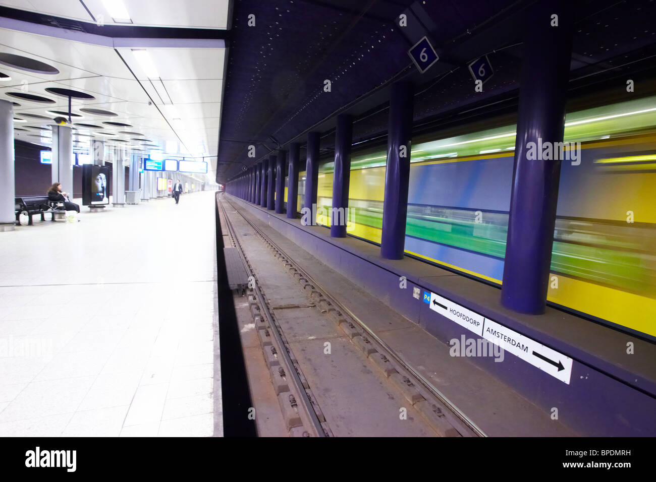 Amsterdam schiphol train station hi-res stock photography and images ...