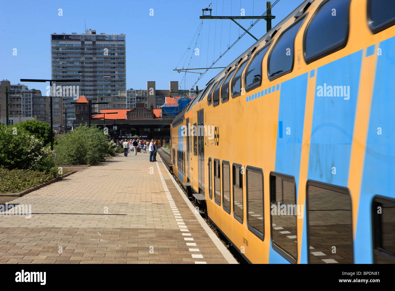 Double decker train platform amsterdam hi-res stock photography and ...