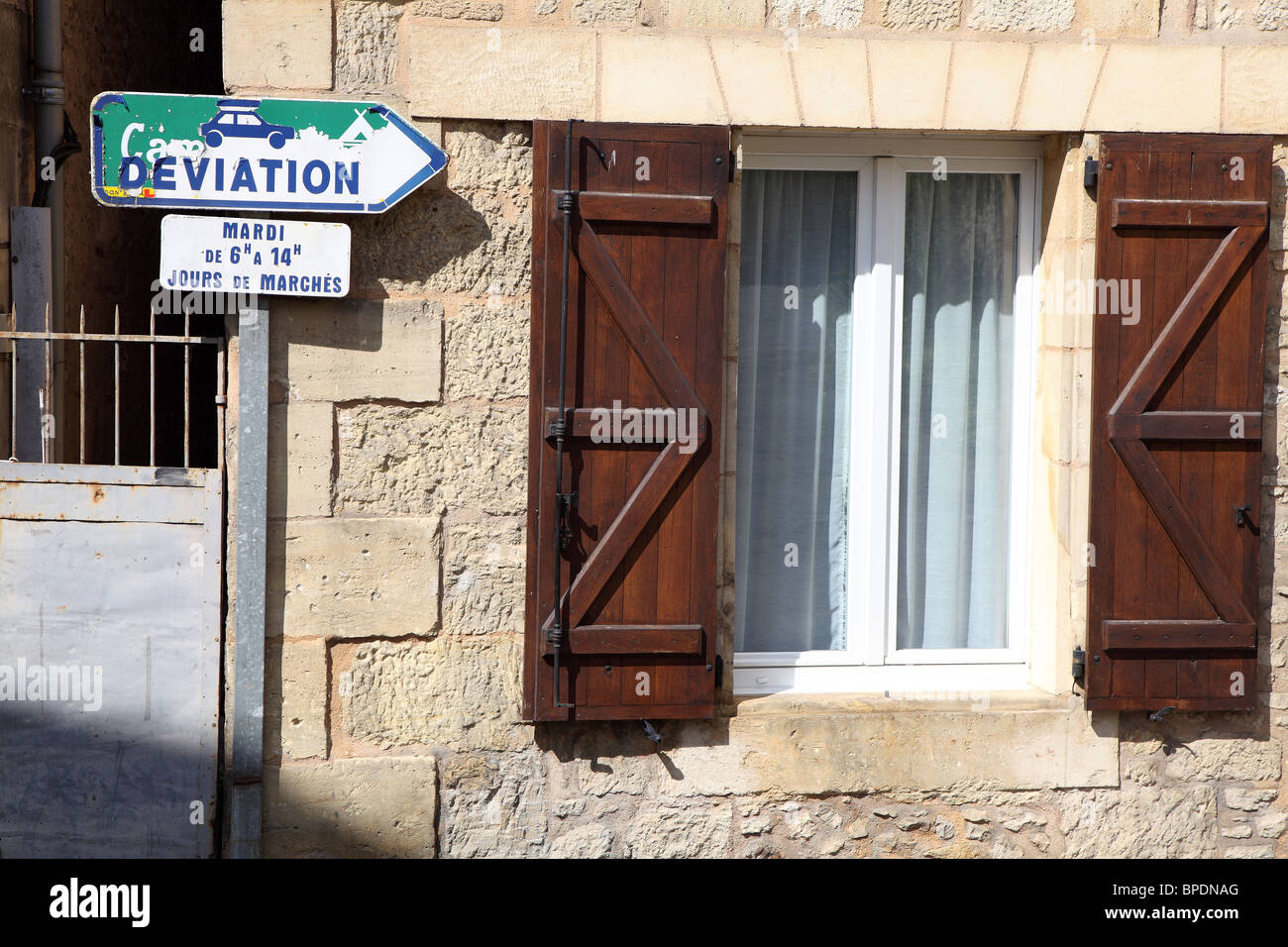 Deviation sign hi-res stock photography and images - Alamy