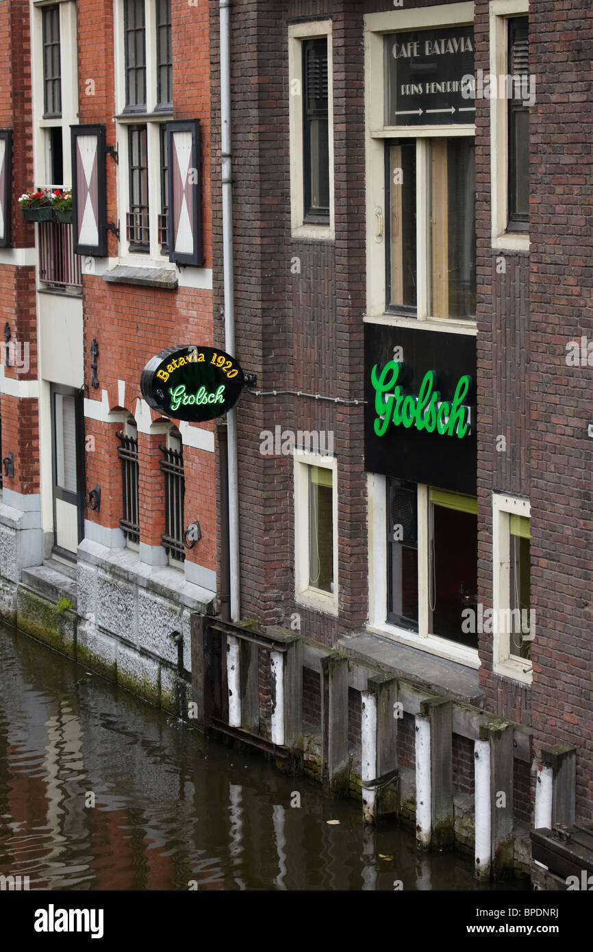 Bar signs hi-res stock photography and images - Alamy