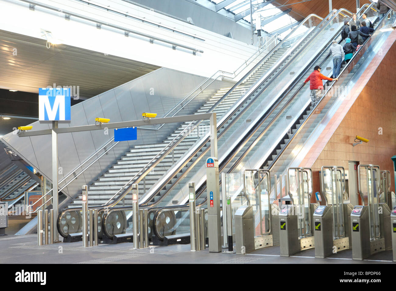 Escalators amsterdam hi-res stock photography and images - Alamy