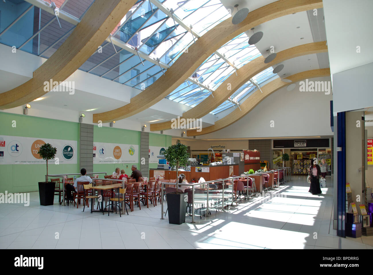 Baytree shopping centre brentwood hi-res stock photography and images ...