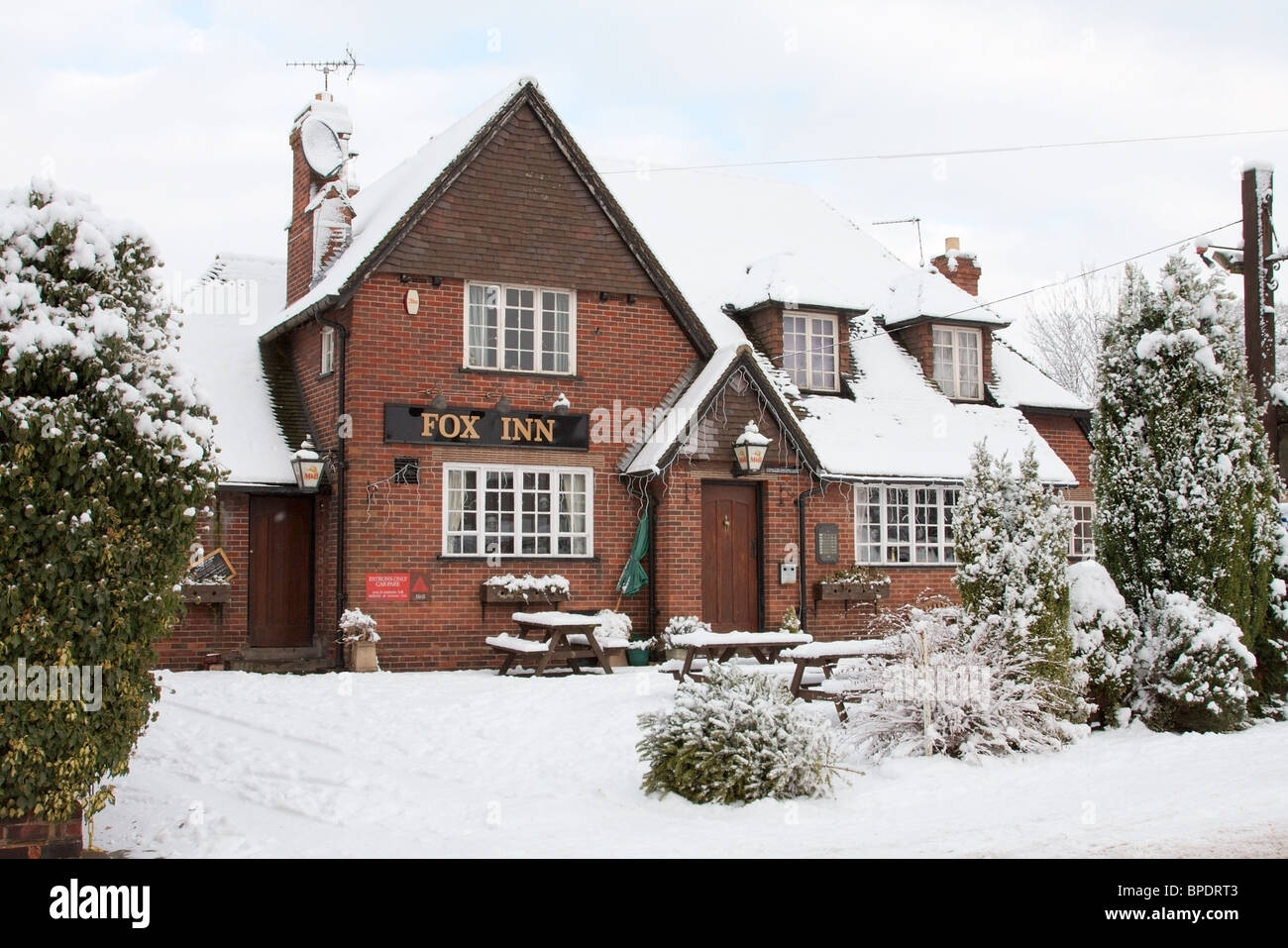 The fox inn hi-res stock photography and images - Alamy