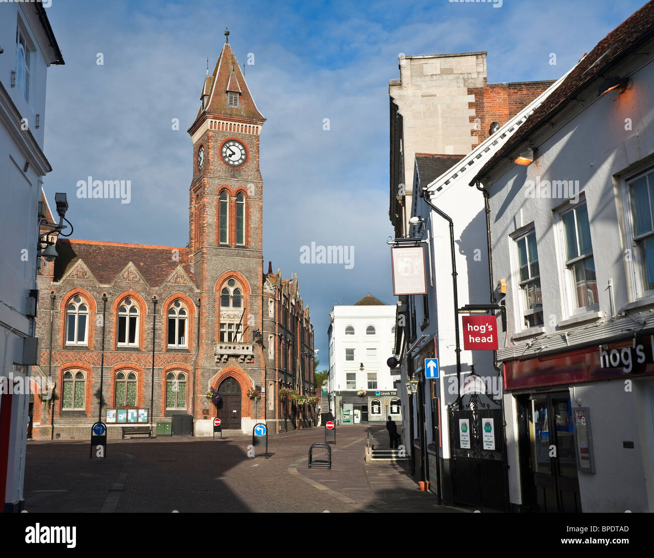 England berkshire newbury town hall hi-res stock photography and images ...