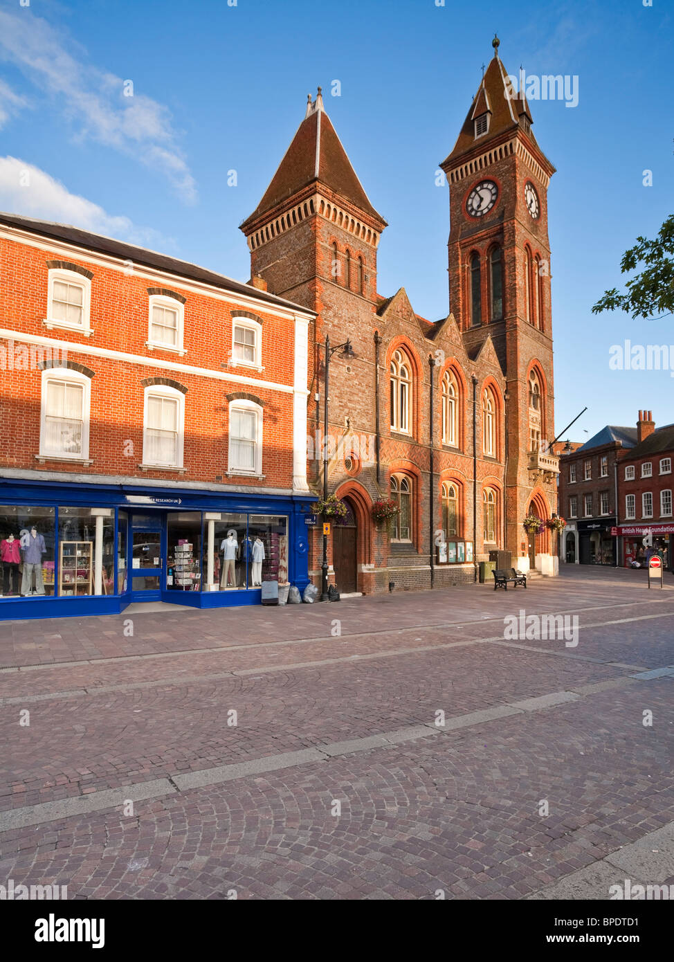 England berkshire newbury town hall hi-res stock photography and images ...