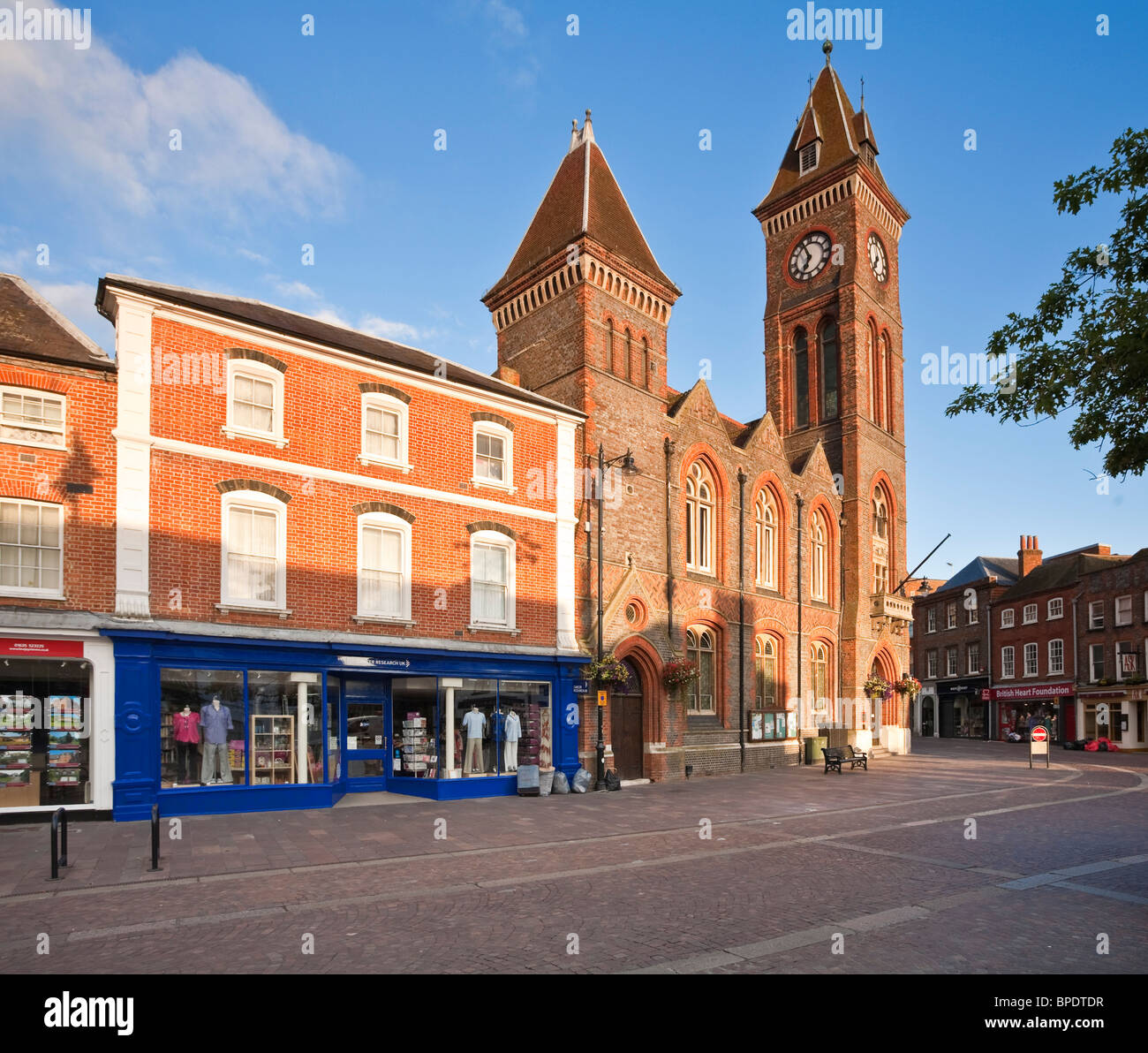 England berkshire newbury town hall hi-res stock photography and images ...