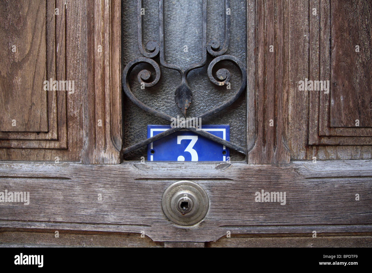Number 3 on a French street Stock Photo - Alamy
