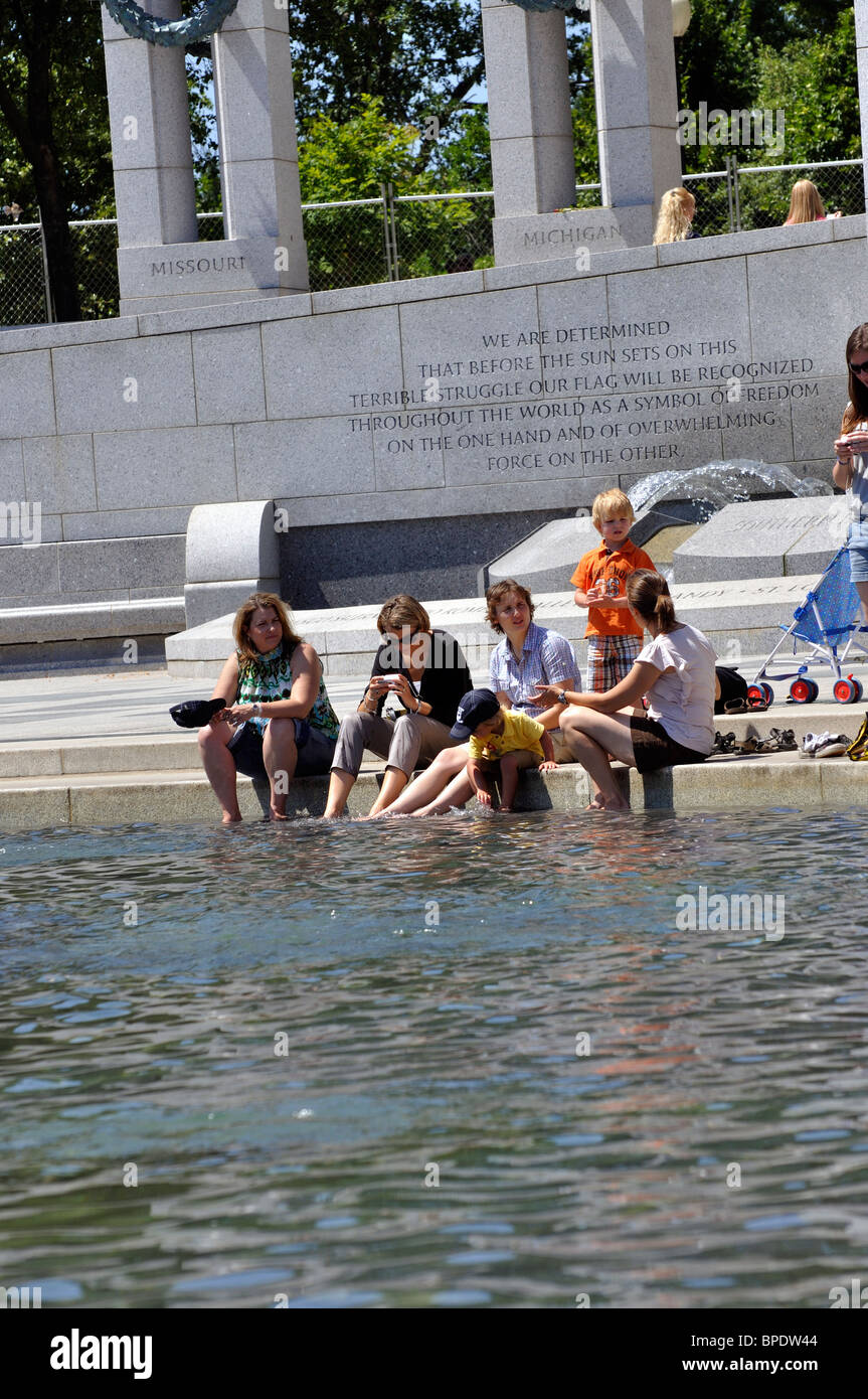 National World War II Memorial and fountain, Washington DC, USA Stock ...