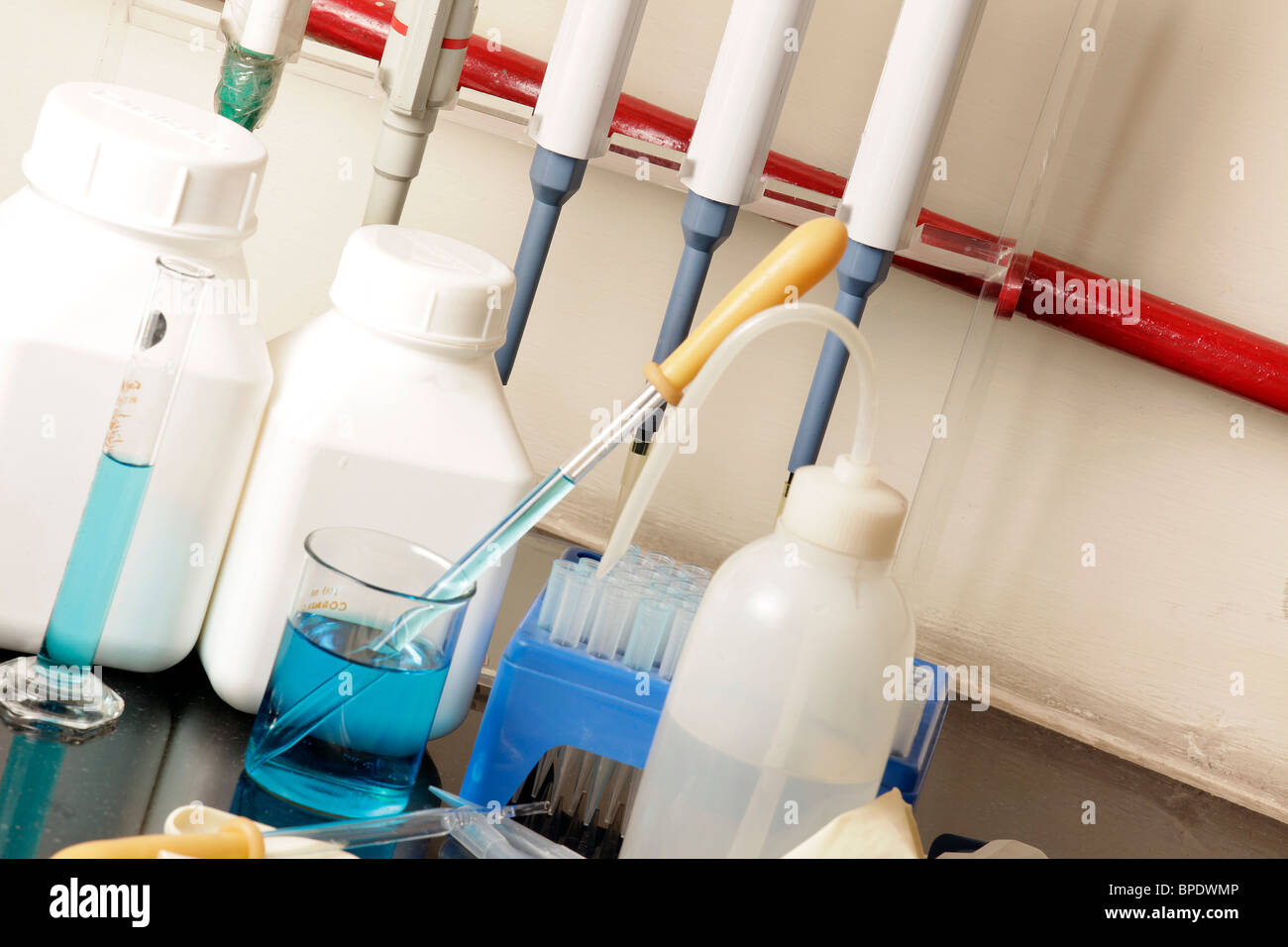 Biomedical instruments hi-res stock photography and images - Alamy