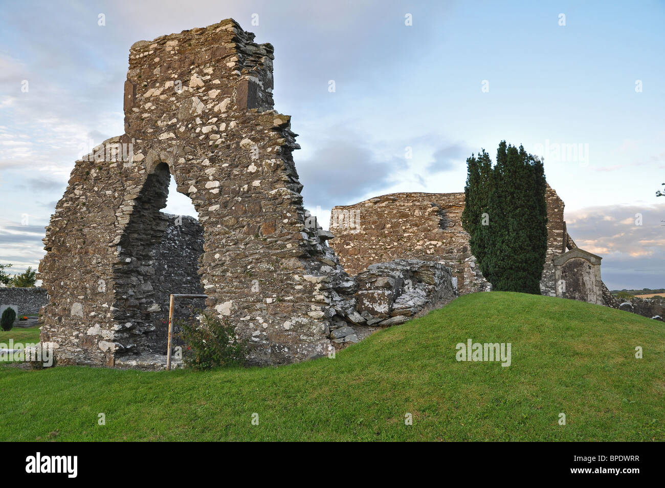 Irish headstone hi-res stock photography and images - Alamy