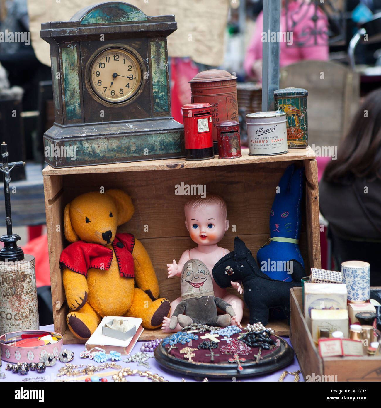 Stage props hi-res stock photography and images - Alamy