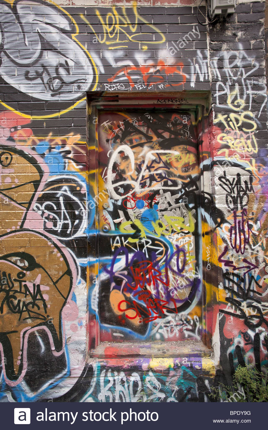 Alley With Wall Painting High Resolution Stock Photography and Images ...