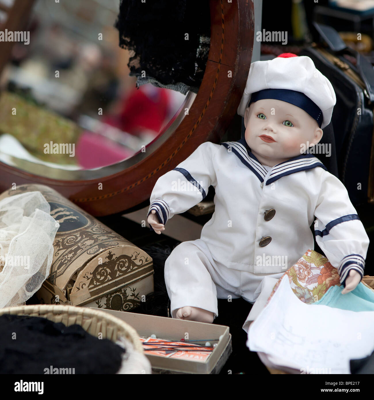 Stage props hi-res stock photography and images - Alamy