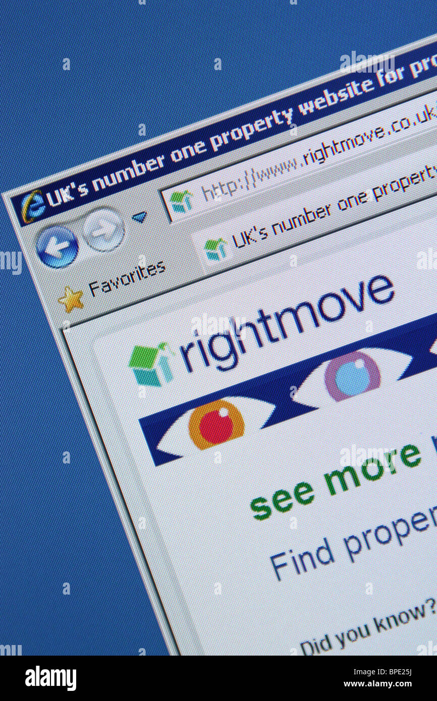 Rightmove property website hi-res stock photography and images - Alamy