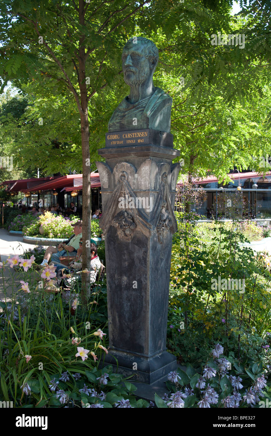 Statue in tivoli gardens copenhagen hi-res stock photography and images ...