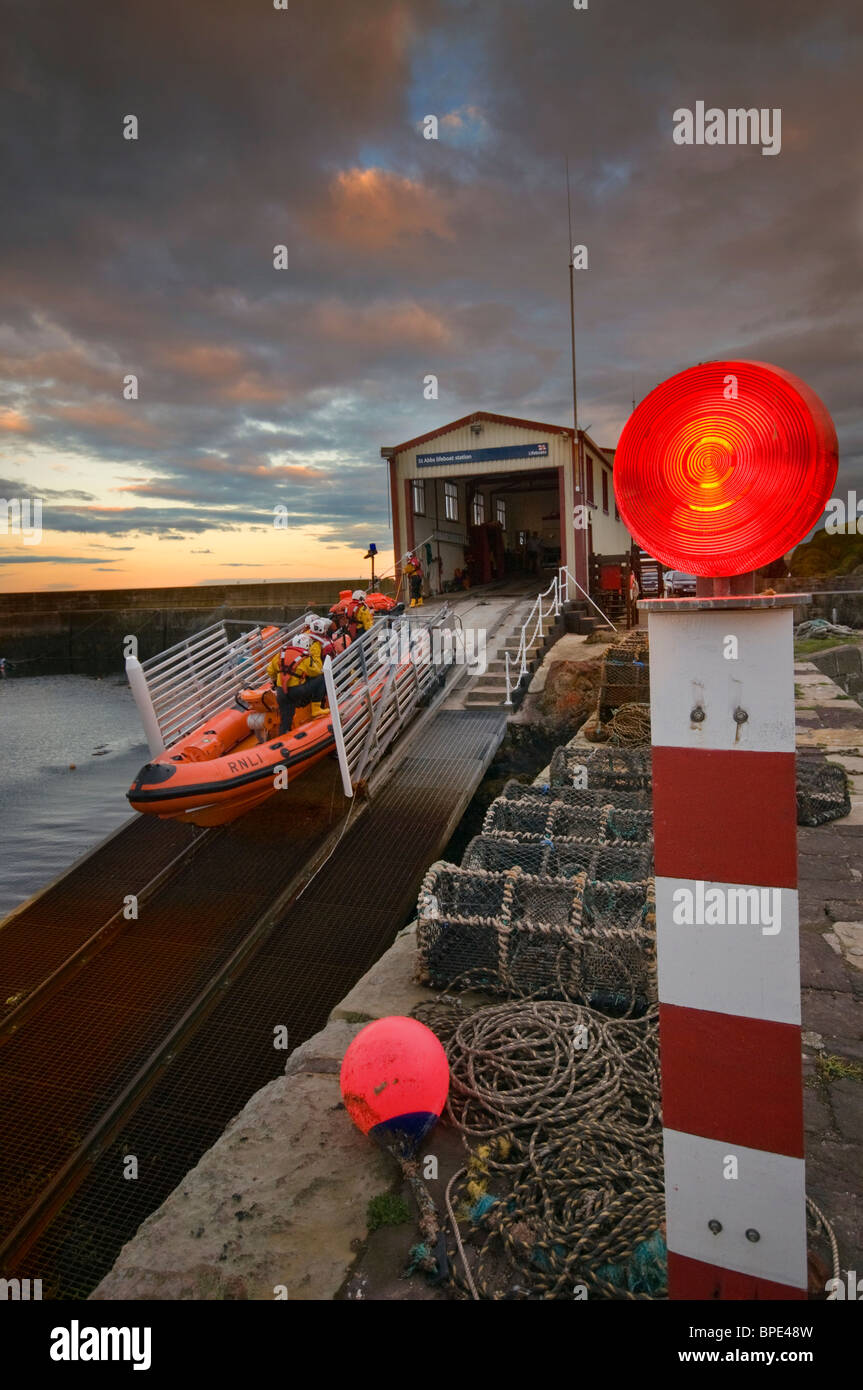 St Abbs RNLI inshore lifeboat training Stock Photo - Alamy
