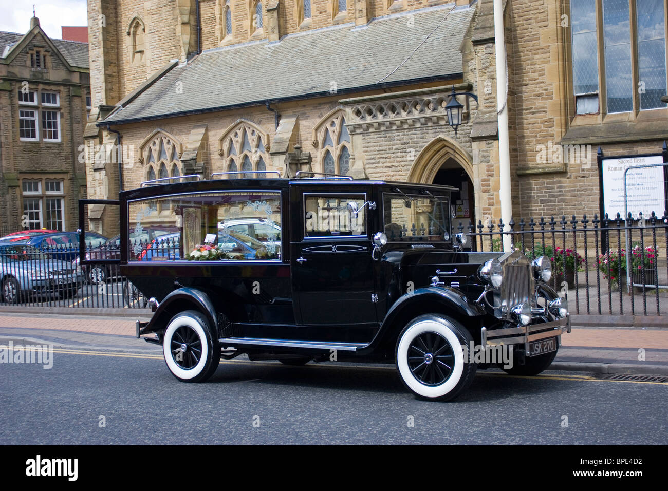 Traditional old fashioned Imperial hearse at a Blackpool funeral Stock ...