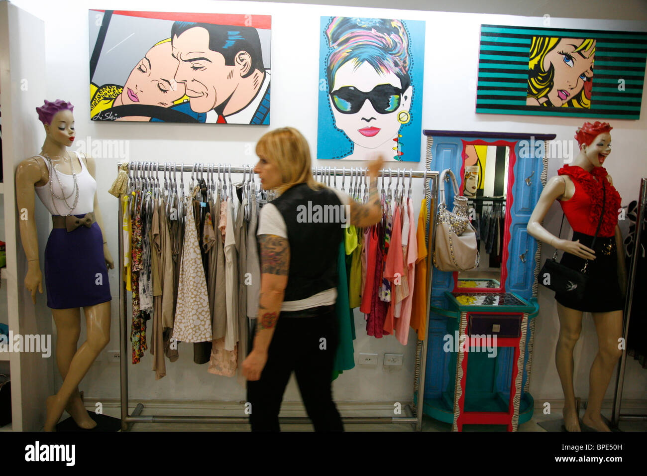 Pop fashion hi-res stock photography and images - Alamy