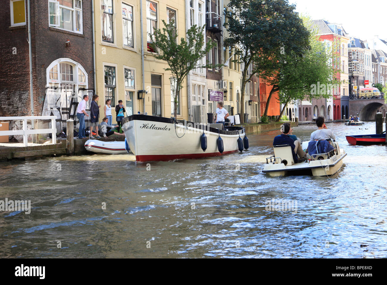 Utrecht canal boats hi-res stock photography and images - Alamy