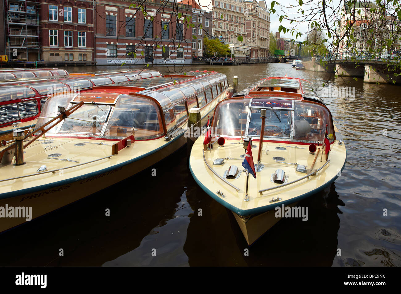 Singel canal at Amstel canal in central Amsterdam Stock Photo - Alamy
