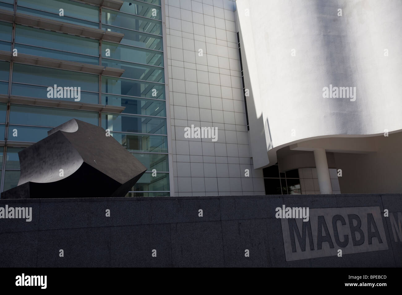 Barcelona MACBA, exterior Stock Photo - Alamy