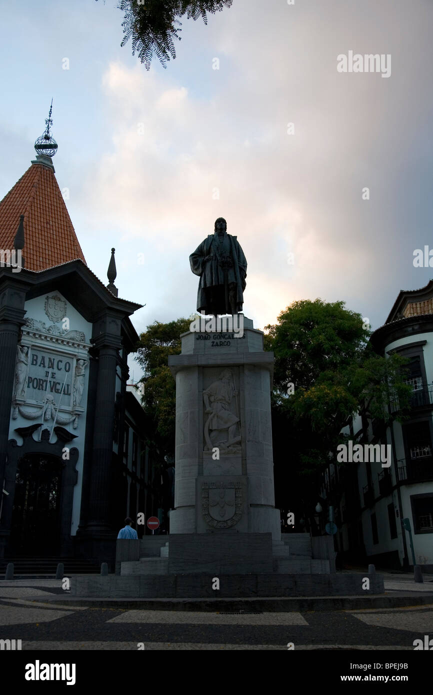 Statue of João Gonçalves Zarco - Funchal - Madeira Stock Photo - Alamy