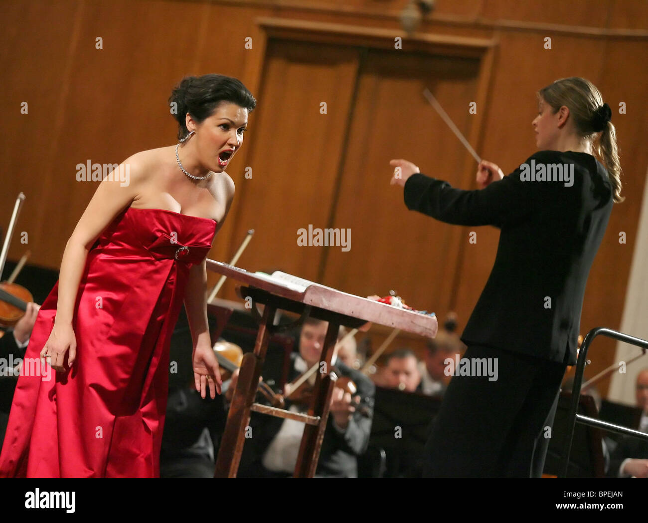 Opera Singer Anna Netrebko State High Resolution Stock Photography and Images - Alamy