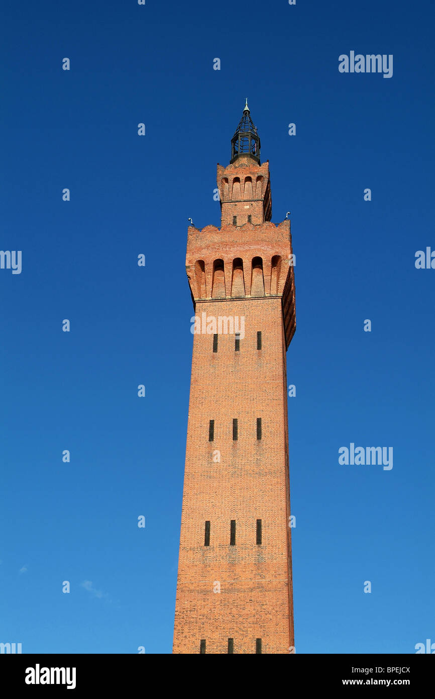 Hydraulic Dock Tower High Resolution Stock Photography and Images - Alamy