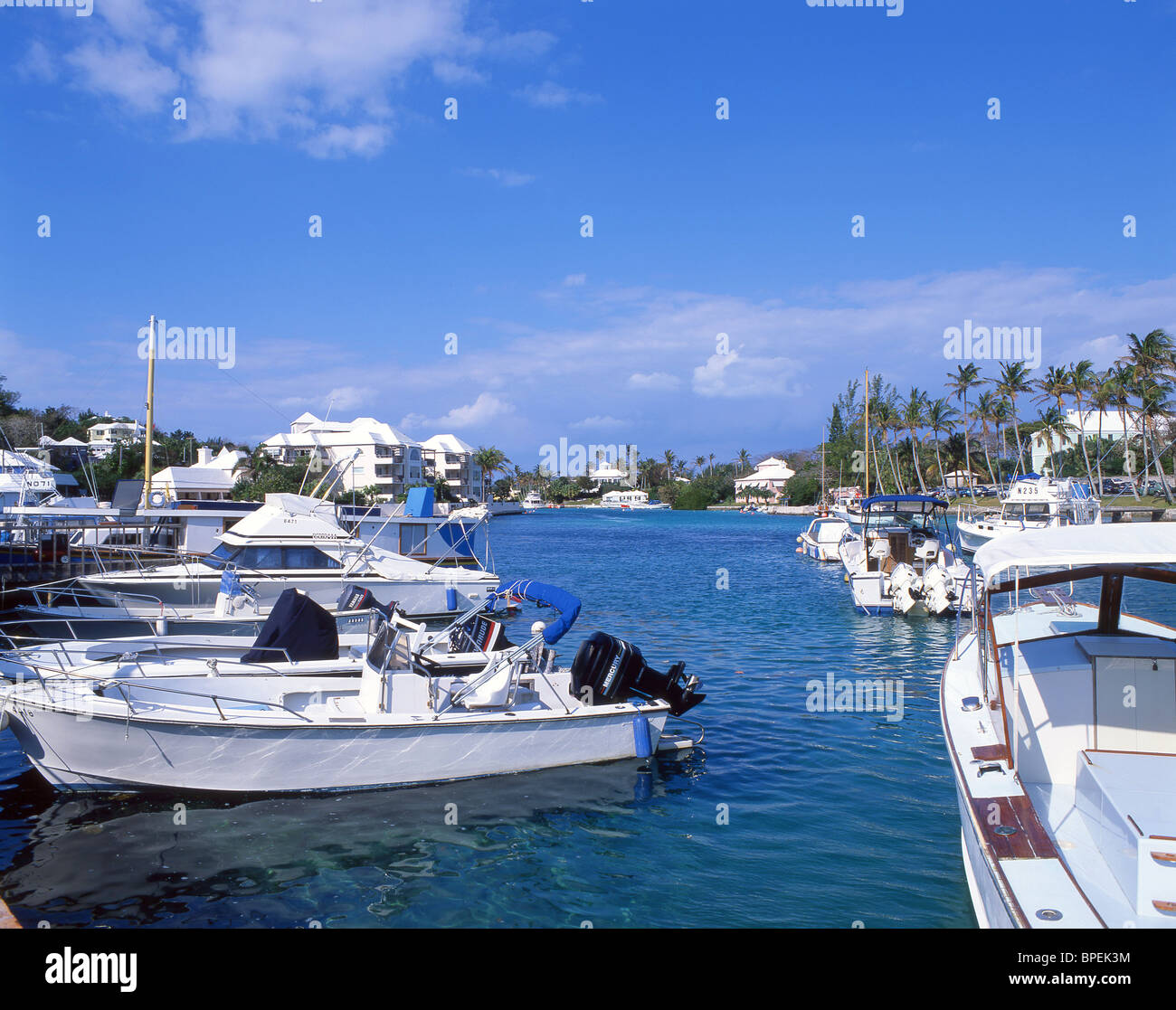 Hamilton bay bermuda hi-res stock photography and images - Alamy