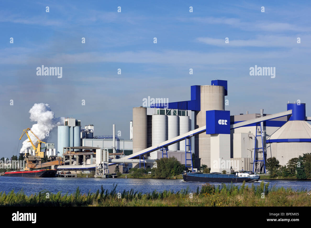 Plant vessels hi-res stock photography and images - Alamy