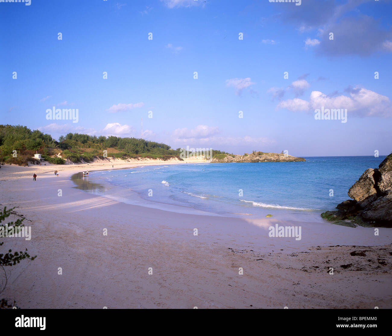Beach bermuda southampton beaches hi-res stock photography and images ...