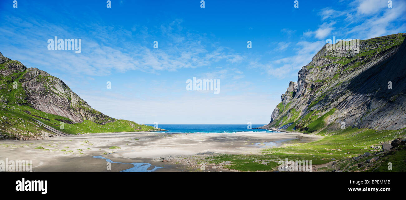 Scenic summer view of Bunes beach, Moskenesoy, Lofoten islands, Norway ...