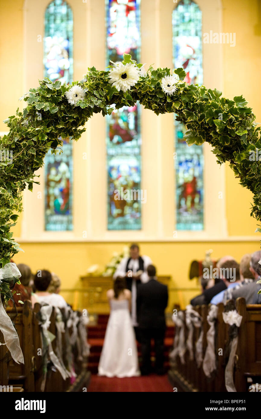 Church wedding ceremony hi-res stock photography and images - Alamy