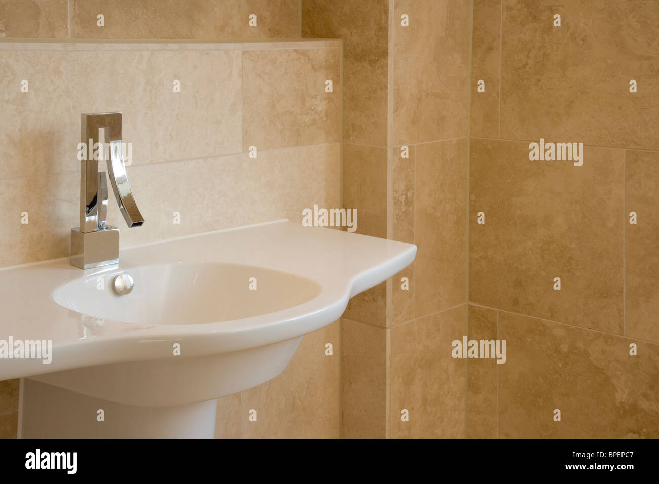 Wash hand stand hi-res stock photography and images - Alamy