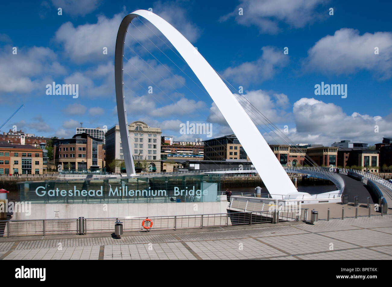 Gateshead Millennium Bridge, Newcastle Upon Tyne Stock Photo - Alamy