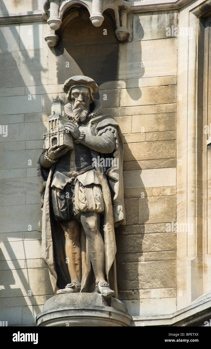 Statue of founder on wall of Gonville and Caius college, Cambridge ...