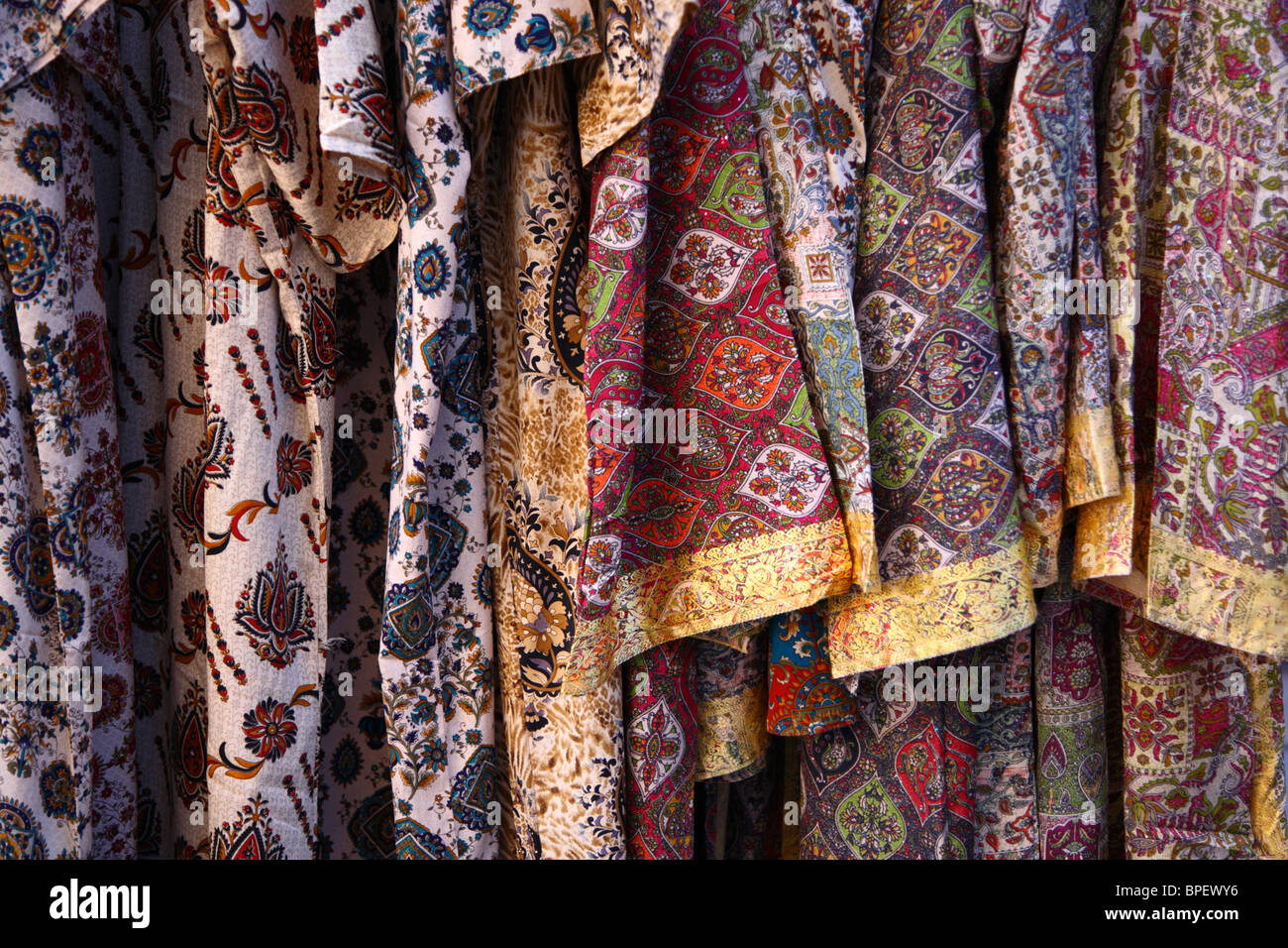 Uzbek traditional clothing hi-res stock photography and images - Alamy