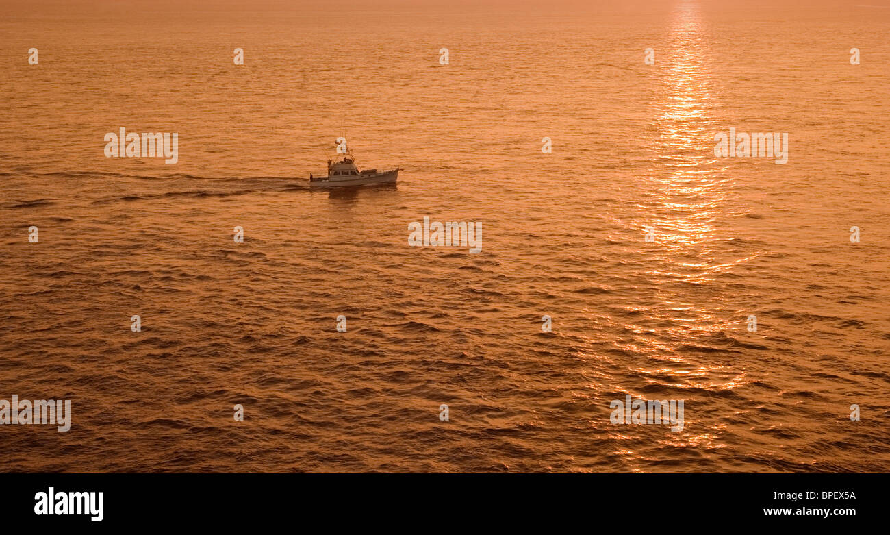 Boating scene water hi-res stock photography and images - Alamy