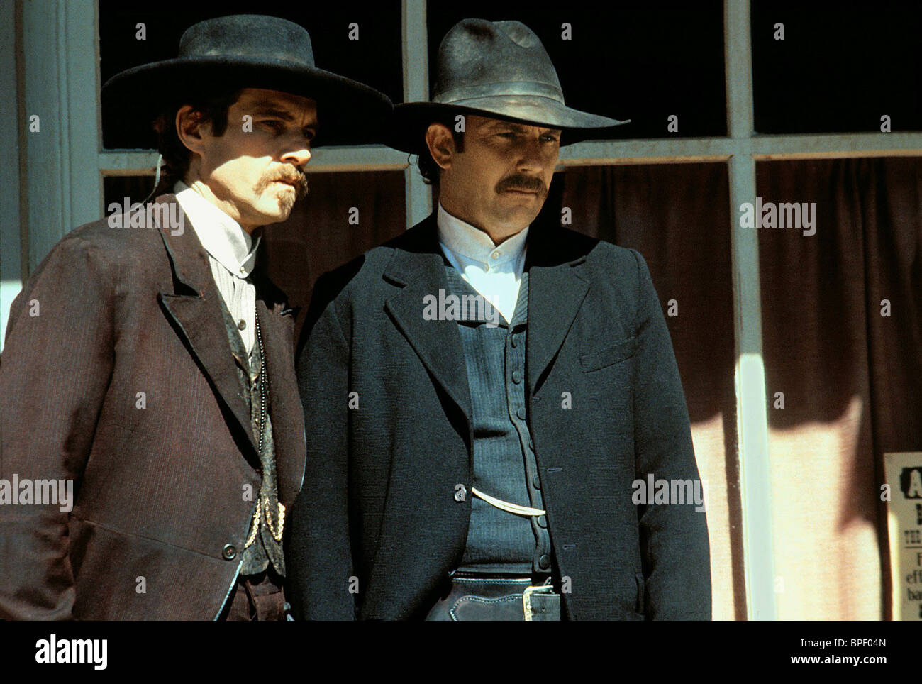 Wyatt Earp Kevin Costner High Resolution Stock Photography and Images ...