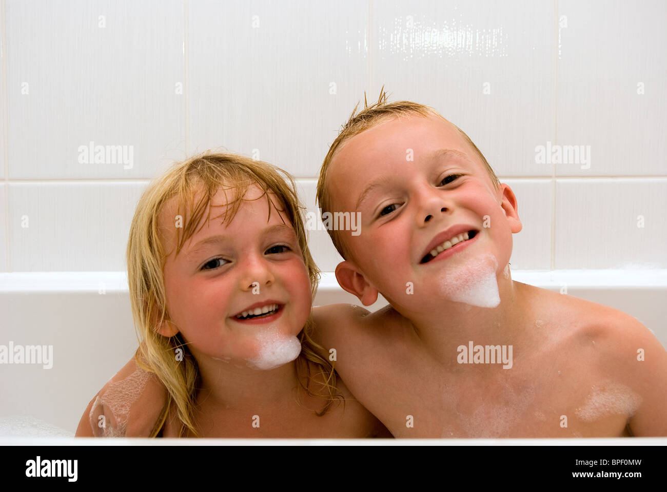 Family bath hi-res stock photography and images - Alamy