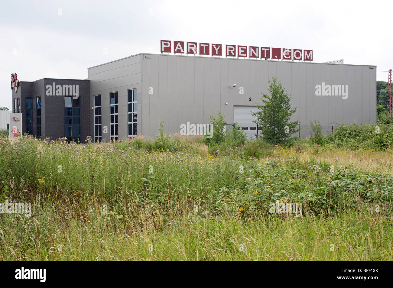 Commercial building for a internet company Stock Photo - Alamy