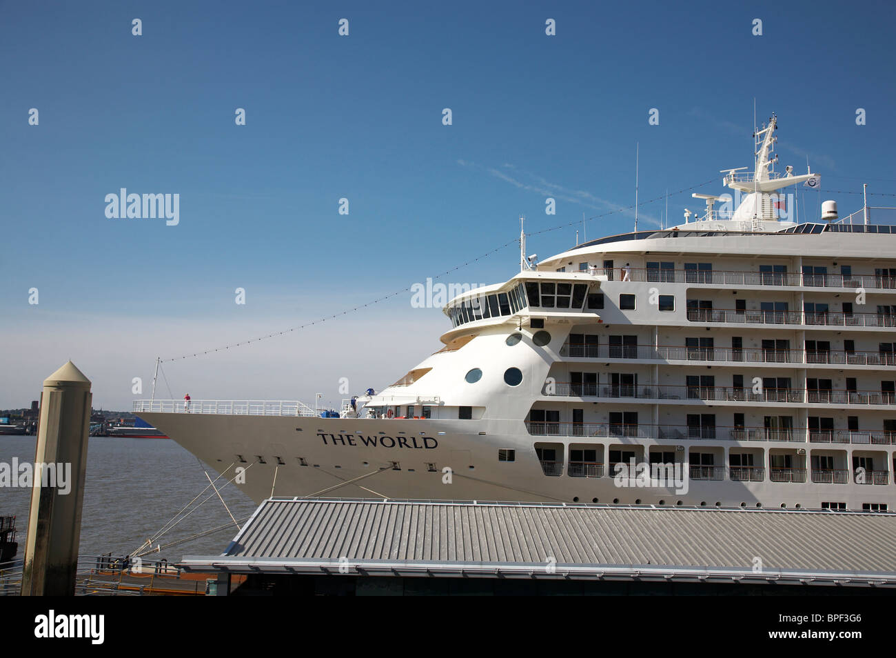 World private cruise ship hi-res stock photography and images - Alamy